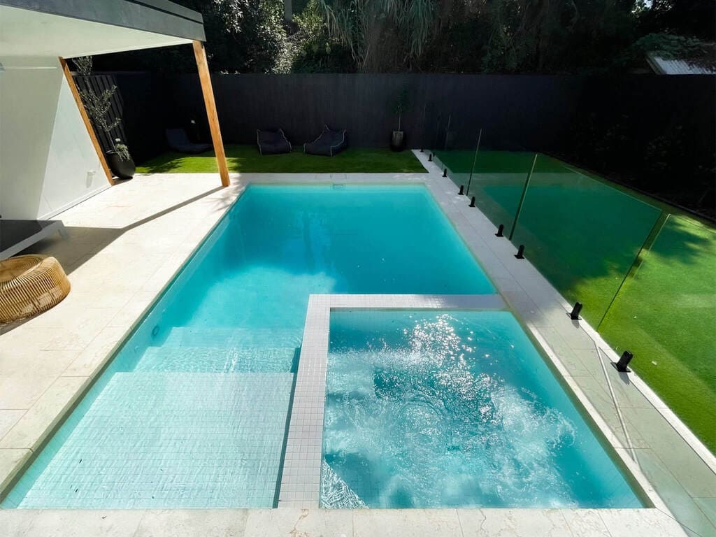Canterbury | Striking Pools