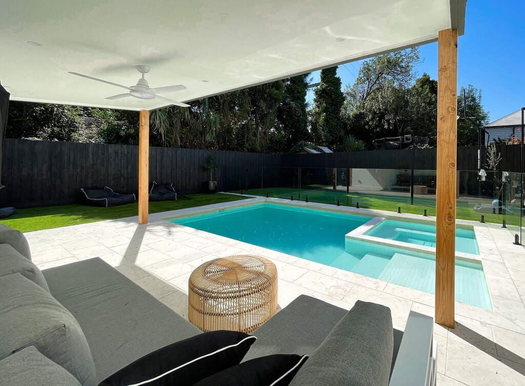 Canterbury | Striking Pools